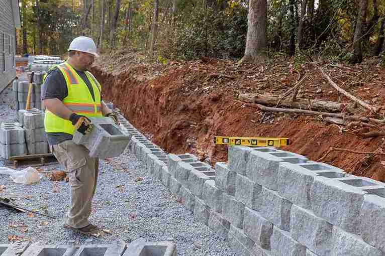Retaining Wall Construction in North Olmsted, OH | Concrete Driveway ...